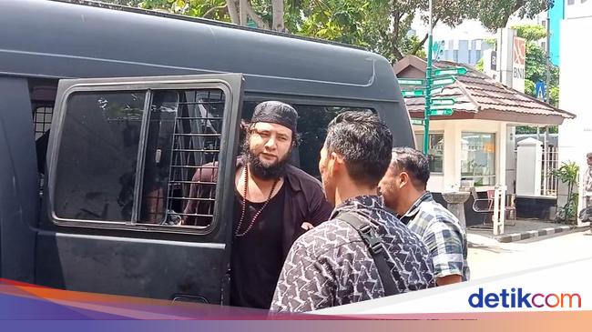 Berkas Sudah Lengkap, Kapan Sidang Narkoba Ammar Zoni Digelar?