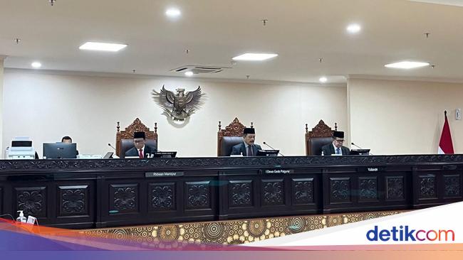 Pertimbangan MKMK Vonis Sanksi Teguran Tertulis ke Anwar Usman