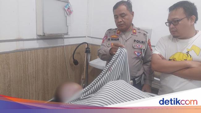 Mahasiswa di Palembang Tewas Usai Seruduk Truk Tronton yang Terparkir Mahasiswa di Palembang Tewas Usai Seruduk Truk Tronton yang Terparkir