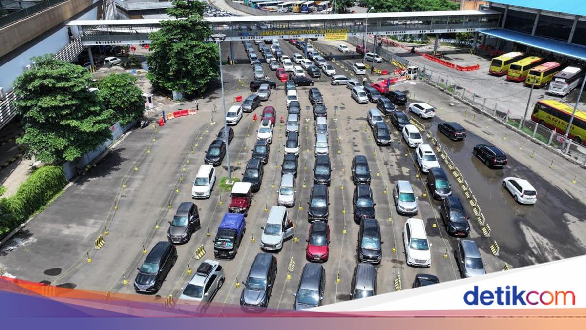H-10 Lebaran, Sudah 24 Ribu Kendaraan Nyeberang ke Sumatera Via Merak