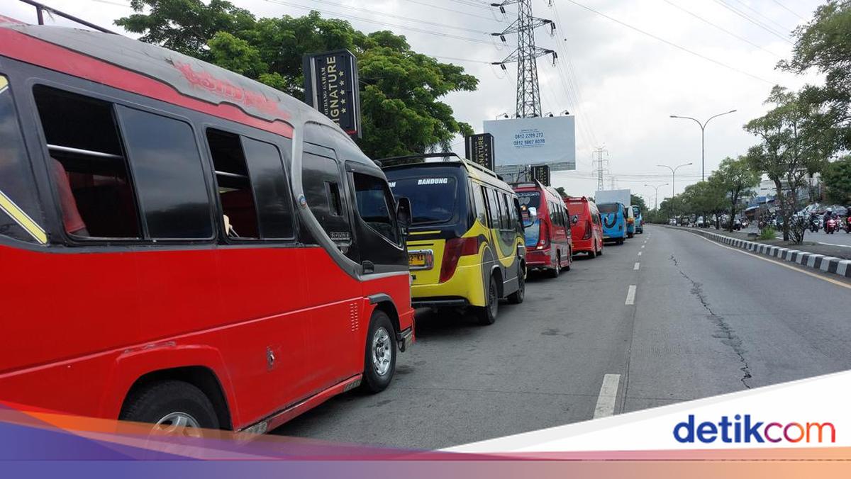 Berapa Jam Perjalanan dari Jakarta ke Surabaya Naik Bus? Ini Estimasinya