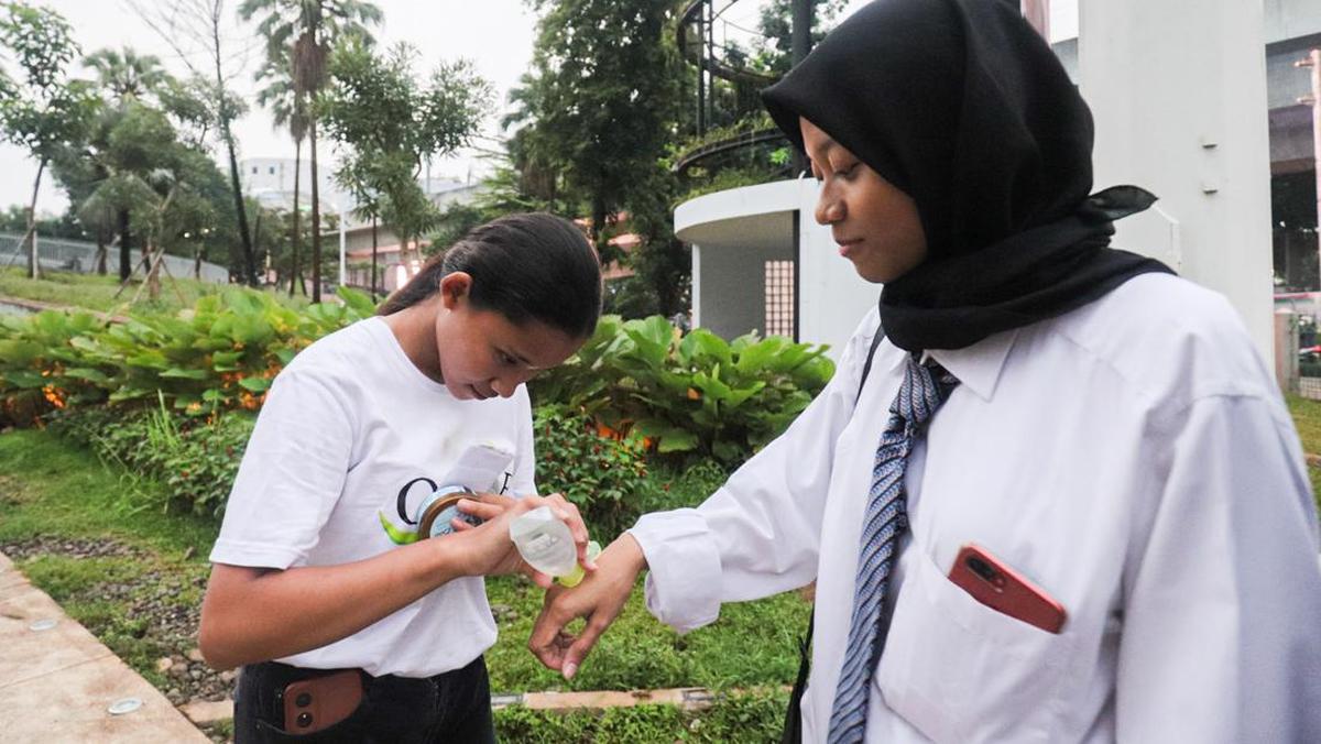 Sepeda Valing Kampanyekan Menjaga Kesehatan Kulit Wajah