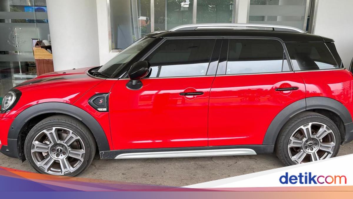 Ini Potret MINI Cooper Harvey Moeis yang Disita Kejagung