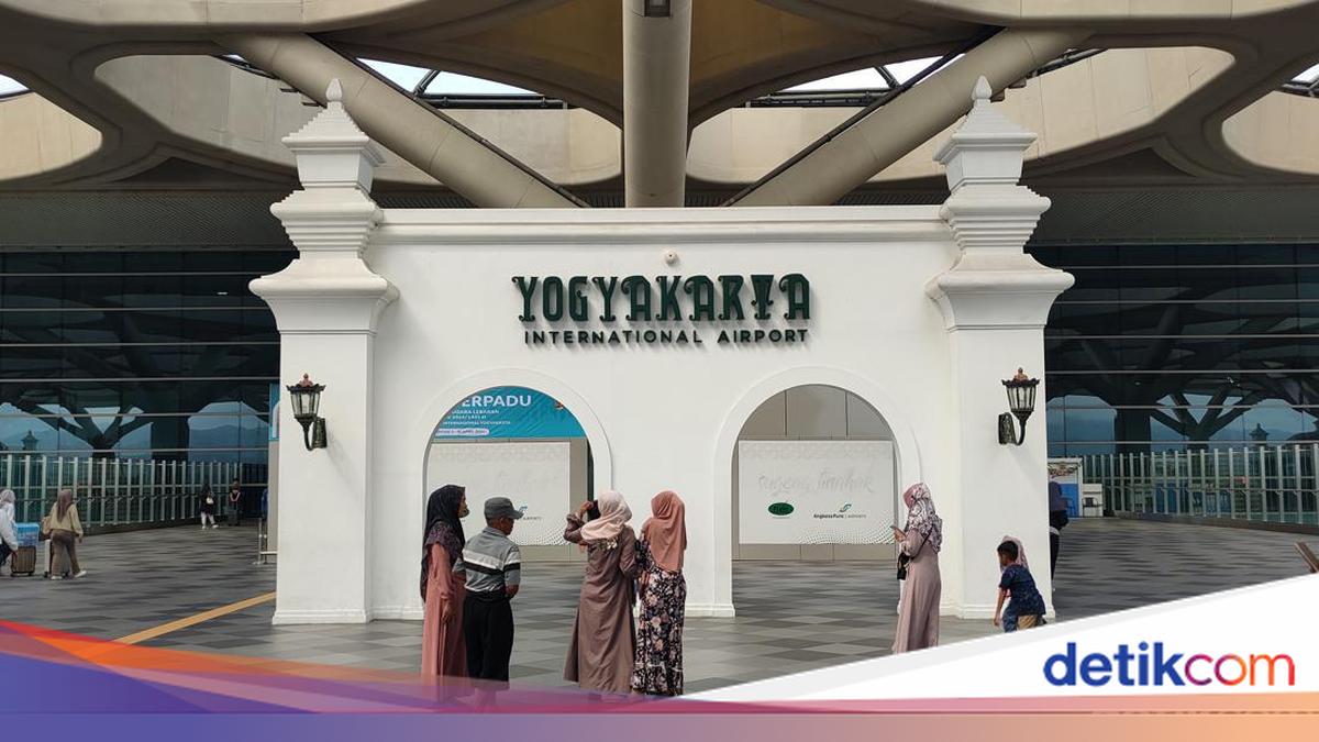 Viral Jemaah Umrah Terlantar di Bandara YIA, Begini Penjelasannya