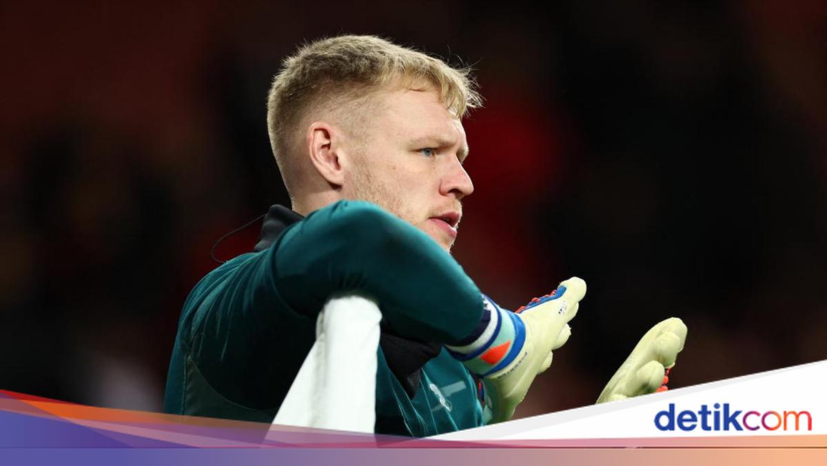 Onana Sering Blunder, MU Bidik Eks Kiper Arsenal