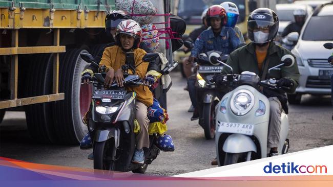 7 Alasan Roda Motor Goyang atau Oleng, Pengendara Motor Wajib Tahu!