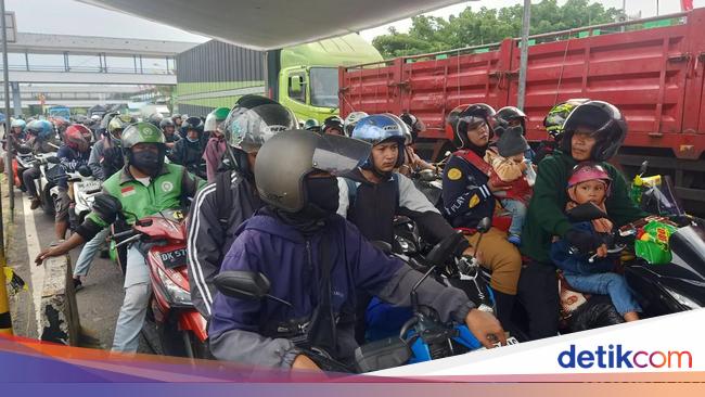 Cerita Pemudik di Gilimanuk Pulang Lebih Awal: Hindari Macet-Cuaca Panas