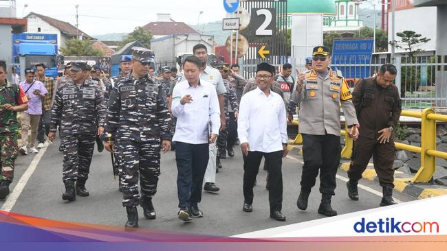 Lanal Banyuwangi Siaga Perairan Banyuwangi Amankan Mudik 2024