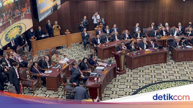 Muhadjir, Airlangga, Sri Mulyani dan Risma Masuki Ruang Sidang Sengketa MK