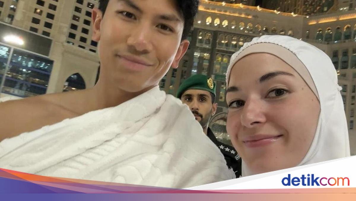 Pangeran Mateen & Anisha Rosnah Umrah, Mukena Sederhananya Jadi Sorotan