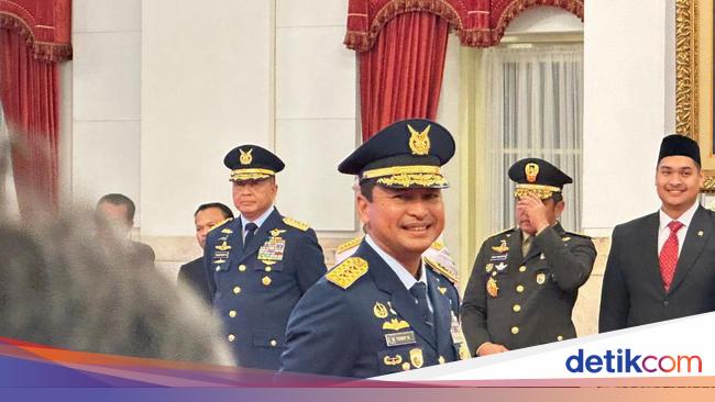 Jokowi Resmi Lantik Marsdya Tonny Harjono Jadi KSAU