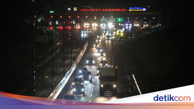 Penerapan Satu Arah di Gerbang Tol Kalikangkung