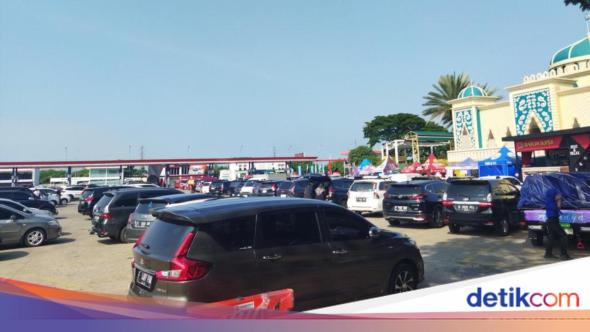 Rest Area Km 57 Tol Japek Berlakukan Buka-Tutup