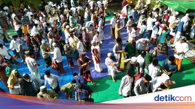 Hari Ini, Ratusan Warga Bima Laksanakan Salat Idul Fitri