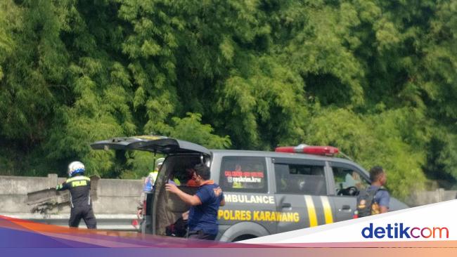 12 Kantong Mayat Dievakuasi dari TKP Kecelakaan Maut Km 58 Tol Cikampek