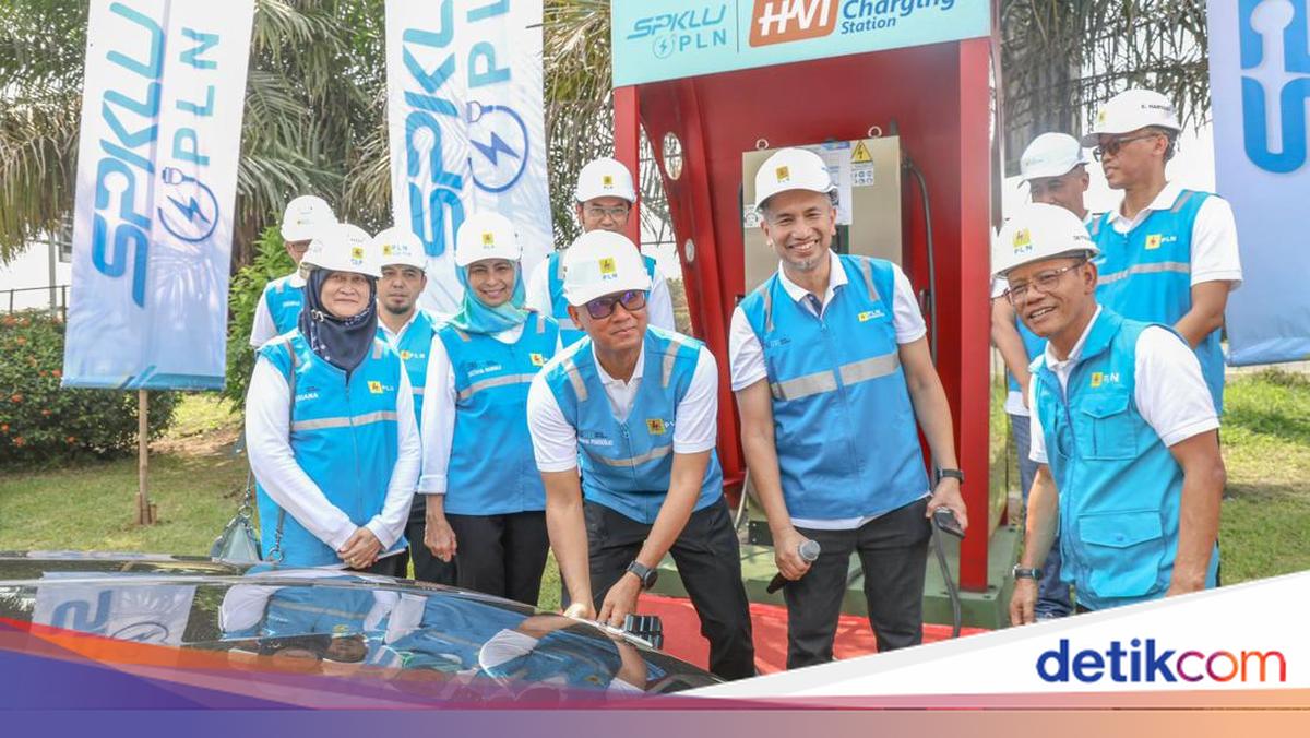 1.299 Unit SPKLU PLN di Jalur Mudik Siaga Layani Pengguna Mobil Listrik
