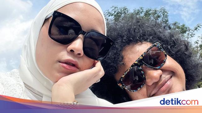 8 Potret Harmonis Komika Babe Cabita & Istri, Kini Tinggal Kenangan 8 Potret Harmonis Komika Babe Cabita & Istri, Kini Tinggal Kenangan