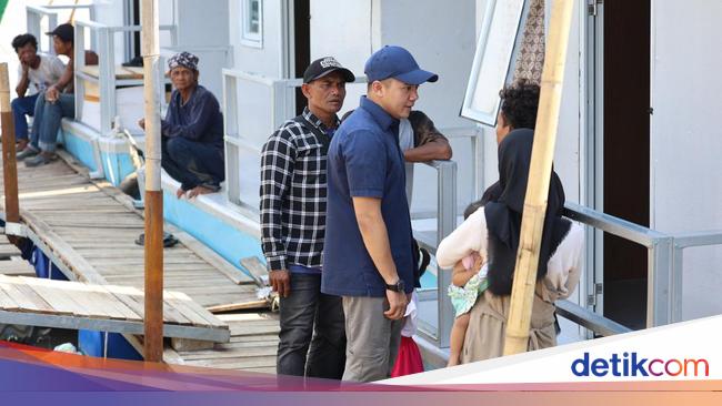 HUT Mayor Teddy, Prabowo Tugaskan Beri Bingkisan ke Warga Kampung Nelayan