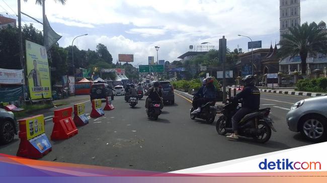 Volume Lalin Meningkat, Polisi Terapkan One Way Menuju Puncak Bogor