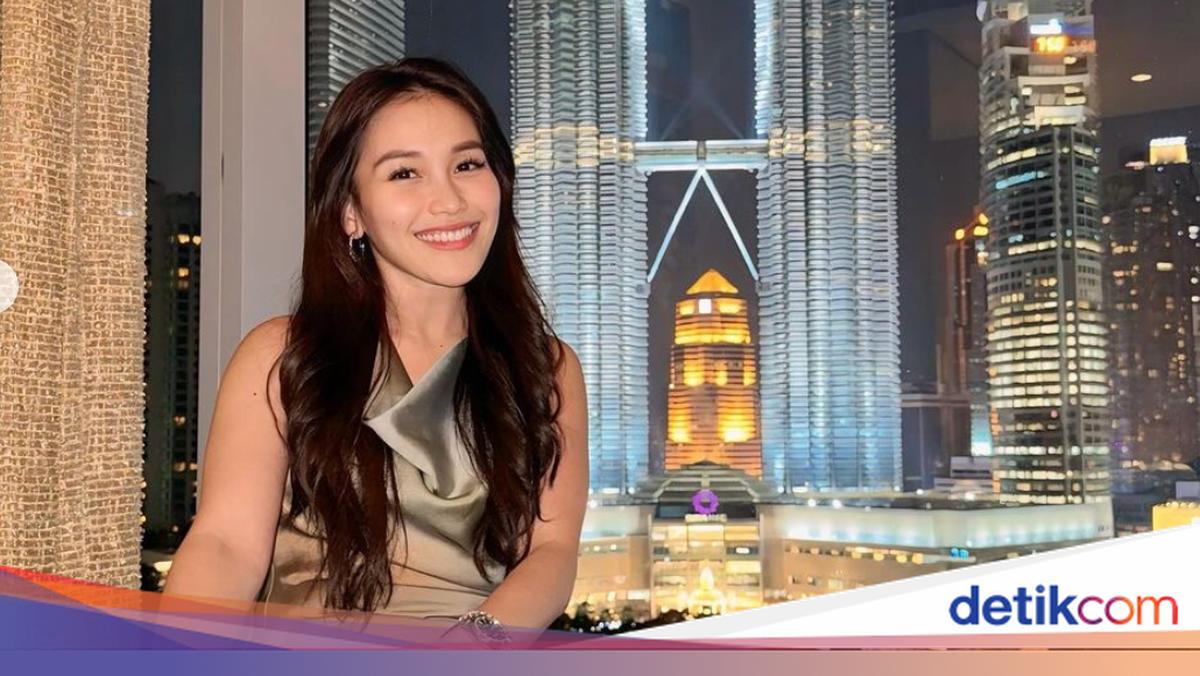 Ayu Ting Ting Tegaskan Tidak Ada Sindir Menyindir Usai Gagal Nikah