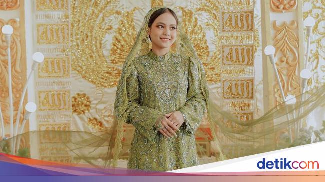 Momen Pengajian-Siraman Putri DA Jelang Dinikahi Anak Pengusaha Batu Bara
