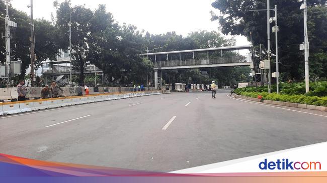 Massa Aksi Bubar, Jalan Medan Merdeka Barat Jakpus Dibuka Lagi