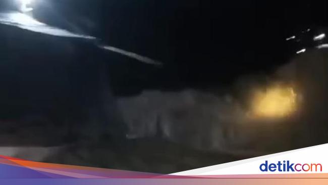 Jembatan Gondoruso Lumajang Putus Diterjang Banjir Lahar Dingin Semeru