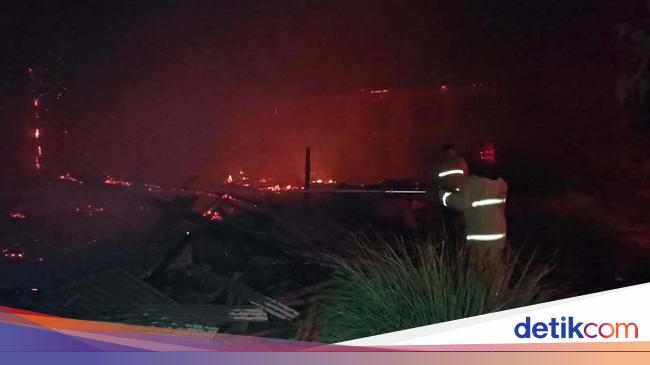 Kandang di Banyuwangi Terbakar, Puluhan Ribu Ayam Mati Terpanggang