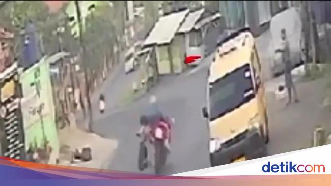5 Fakta Gadis SMP di Padalarang Jadi Korban Tabrak Lari 5 Fakta Gadis SMP di Padalarang Jadi Korban Tabrak Lari