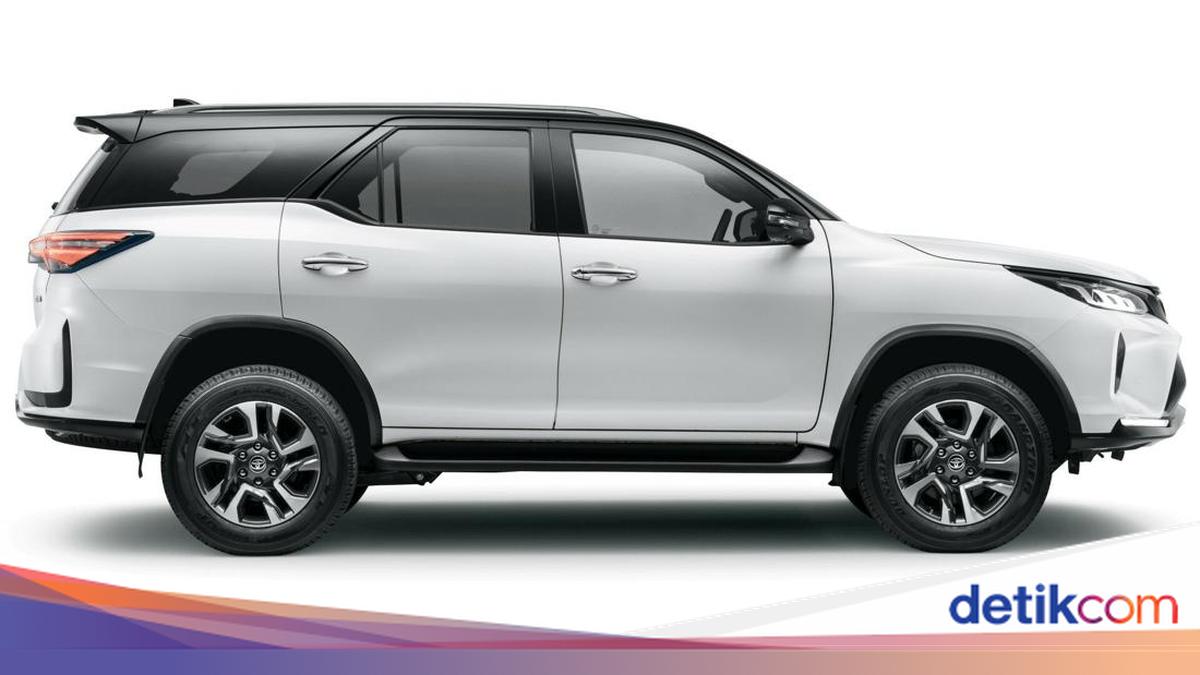 Toyota Fortuner Hybrid Aman buat Terjang Banjir Setinggi 70 Cm