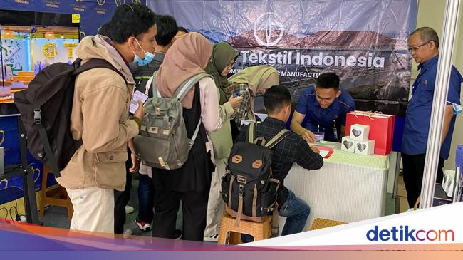 Perjuangan Veo Menelusuri Peluang Karier di Job Fair ITB 2024