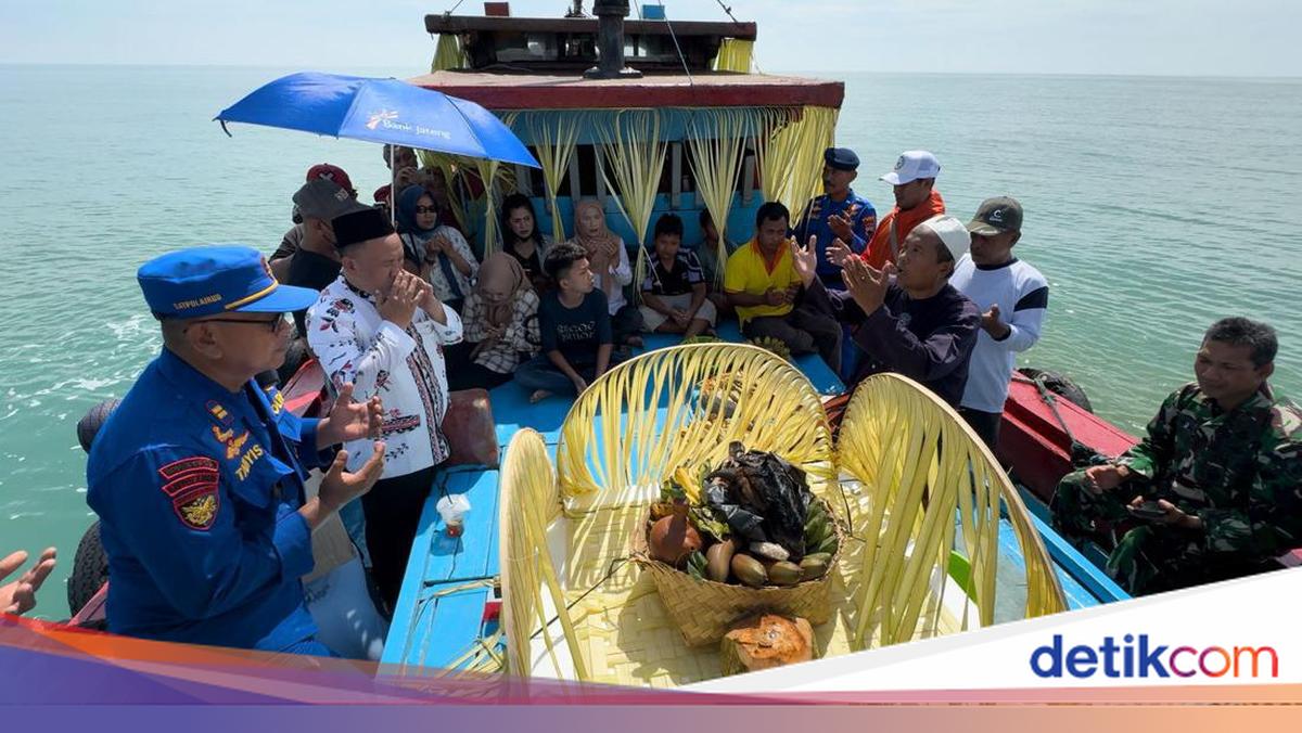 Mengenal Tradisi Sedekah Laut Juwana Pati, Ritual Wujud Syukur Pasca ...