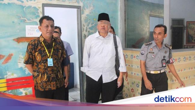 Eks Bupati Malang Rendra Kresna Bebas Bersyarat Usai Dapat Remisi