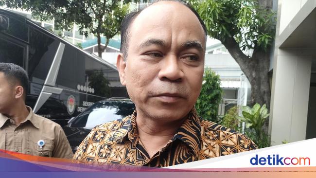 Prabowo Setuju Kemenkop Dapat Tambahan Rp 10 T, Budi Arie Alokasikan ... Prabowo Setuju Kemenkop Dapat Tambahan Rp 10 T, Budi Arie Alokasikan ...