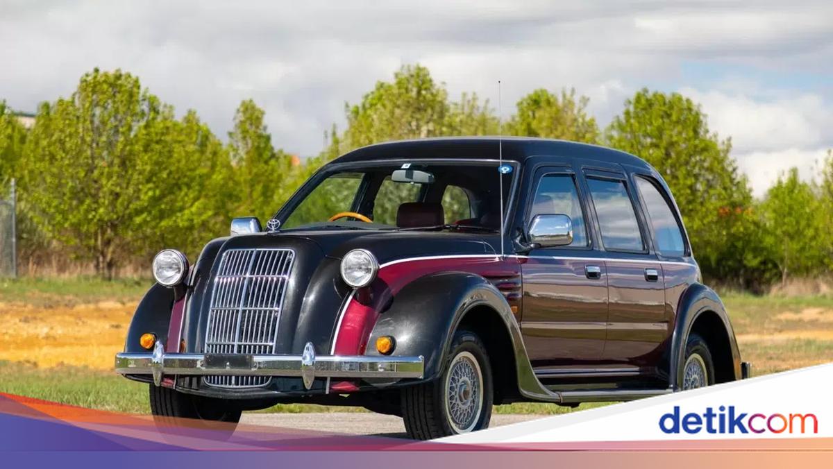 Mobil Langka Nih! Potret Toyota Classic yang Jadul Tapi Modern