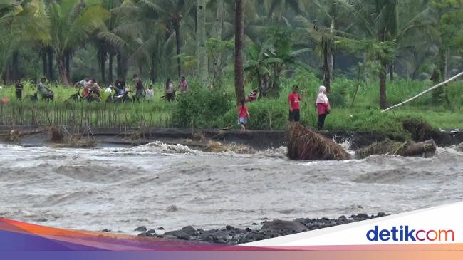 BMKG Juanda Kini Lebih Dini Beri Peringatan untuk Gunung Meletus di Jatim