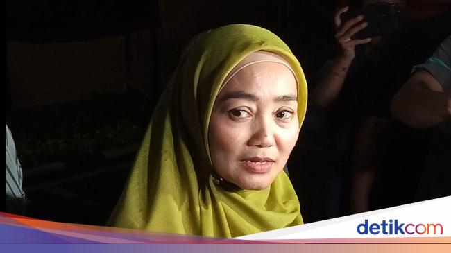 Kondisi Ibunda Sebenarnya Lihat Chandrika Chika Diciduk karena Narkoba Kondisi Ibunda Sebenarnya Lihat Chandrika Chika Diciduk karena Narkoba