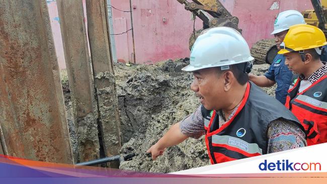 Solusi PDAM Surabaya agar Warga Dukuh Kupang Tak Perlu Mengais Air Bersih