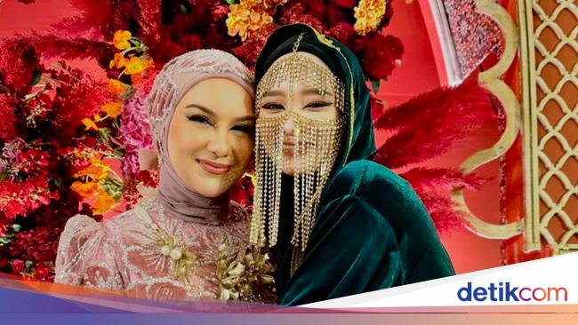 8 Gaya Inara Rusli di Ultah Irish Bella, Tampil Totalitas Bak Wanita Arab