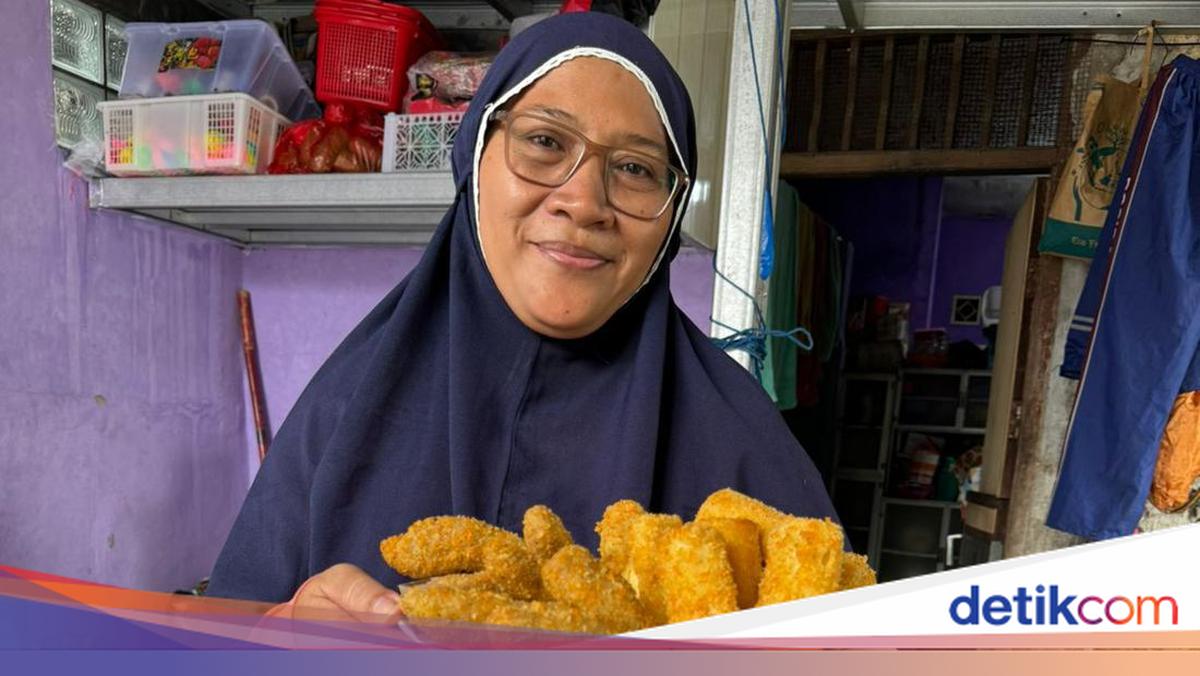 Siti Julaeha Iseng-iseng Jualan Kue Basah, Omzetnya Rp 1 Juta per Hari
