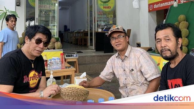 Keseruan Parto Saat Makan Durian hingga Kulineran Bareng Keluarga