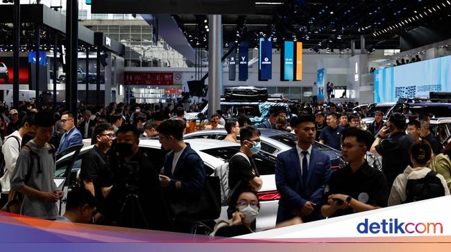 BYD Raja Mobil Elektrifikasi, Sebulan Bisa Jualan Nyaris 300 Ribu Unit