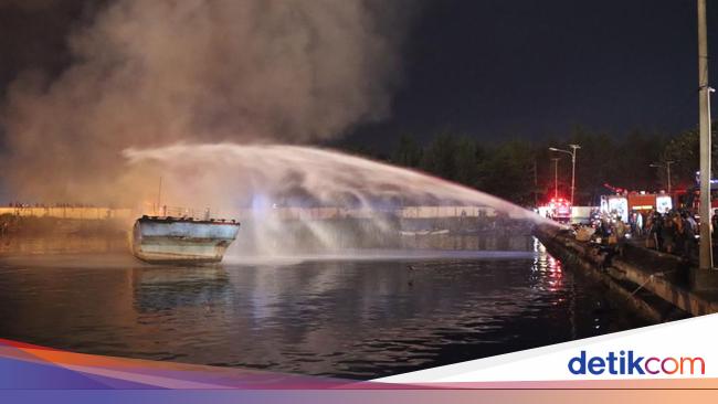 Kebakaran 4 Kapal Nelayan di Cilacap Diduga Dipicu Korsleting