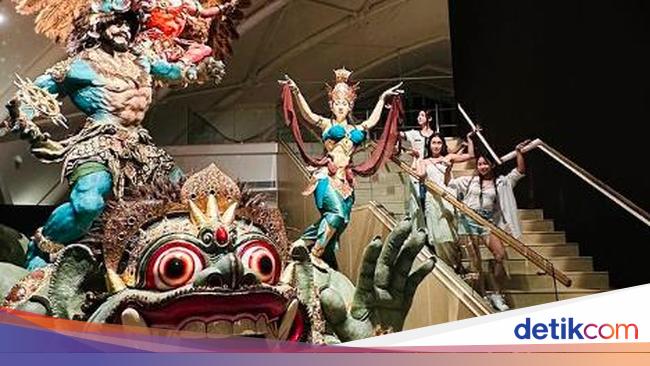 Hyoyeon SNSD-Dita Karang Telah Kembali ke Korsel Setelah Diduga Langgar Izin