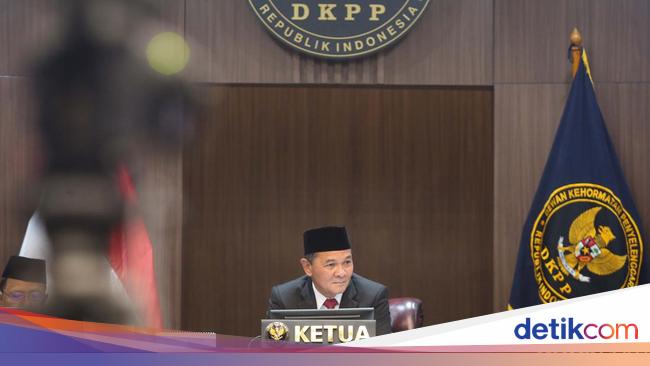 DKPP Beri Sanksi Peringatan ke Anggota KPU dan Bawaslu Daerah DKPP Beri Sanksi Peringatan ke Anggota KPU dan Bawaslu Daerah