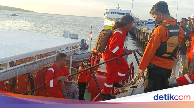 Kapal Terbakar di Perairan Banda, 10 ABK Dievakuasi ke Kupang