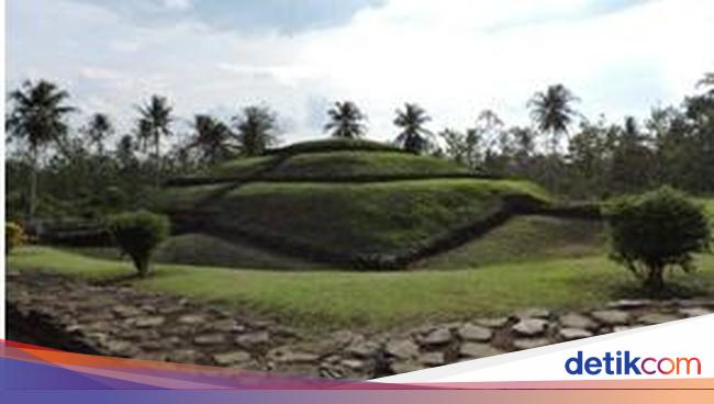 Taman Purbakala Pugung Raharjo: Sejarah, Lokasi, Makna, dan Peninggalan