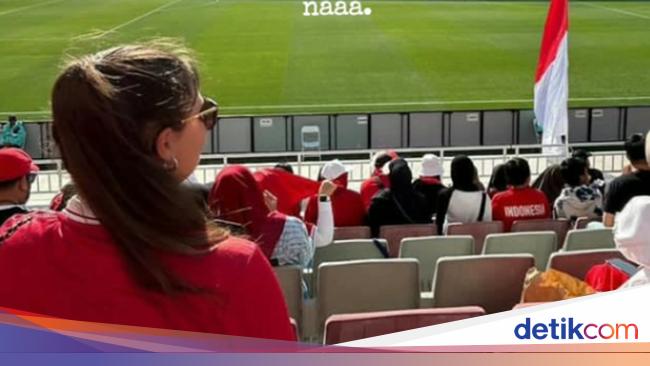8 Foto Noa van der Hoeven, Pacar Rafael Struick yang Nonton Laga Timnas ... 8 Foto Noa van der Hoeven, Pacar Rafael Struick yang Nonton Laga Timnas ...