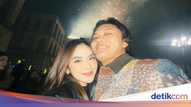 Kisah Cinta Rizky Febian-Mahalini, dari Pasangan Duet Menuju Pelaminan