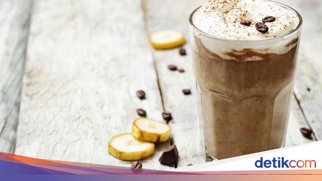 Viral di TikTok Tren Minum Kopi Pisang, Benarkah Menyehatkan?